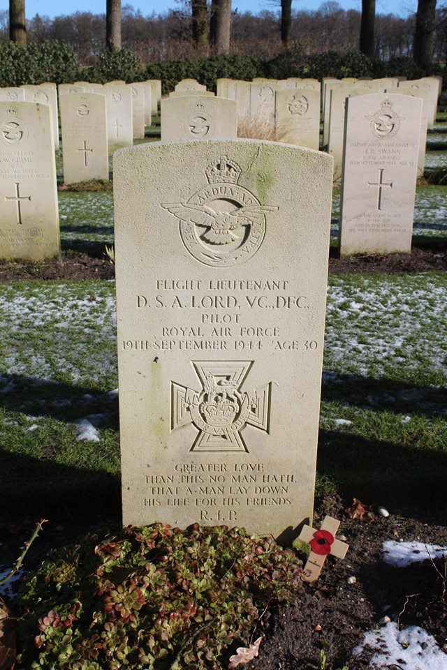 victoriacrossonline.co.uk