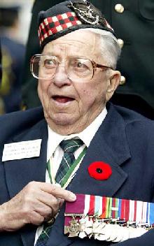 Ernest Alvia “Smokey” Smith VC CM OBC CD – victoriacrossonline.co.uk