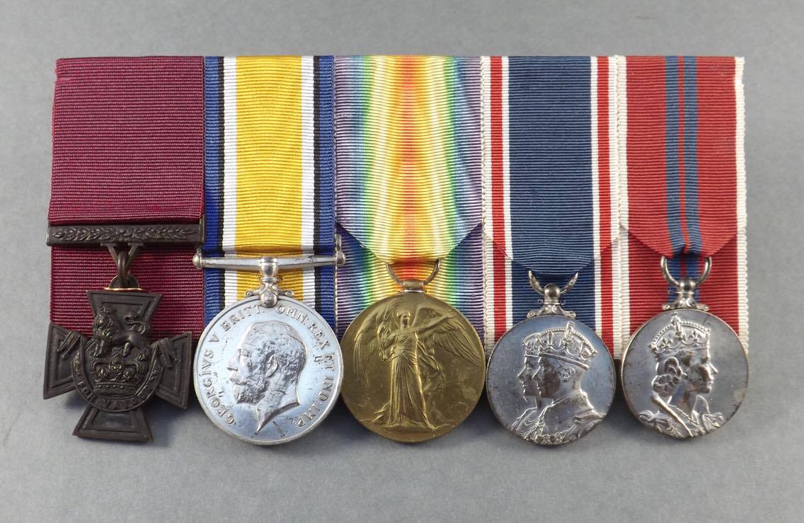 victoriacrossonline.co.uk