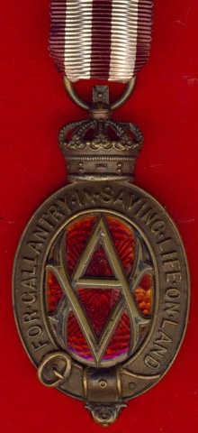 victoriacrossonline.co.uk