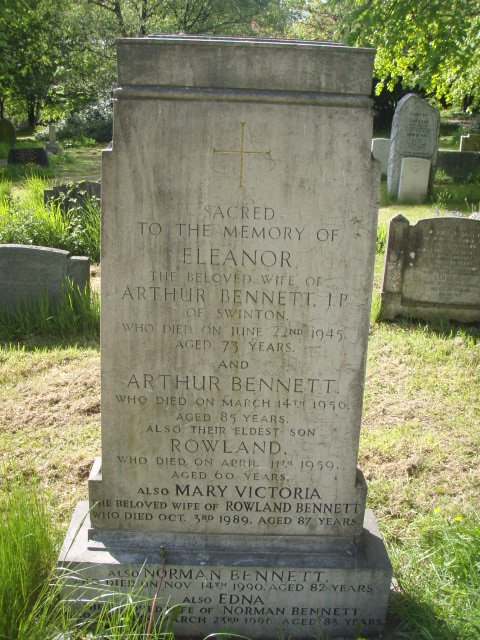 Rowland Bennett EM – victoriacrossonline.co.uk