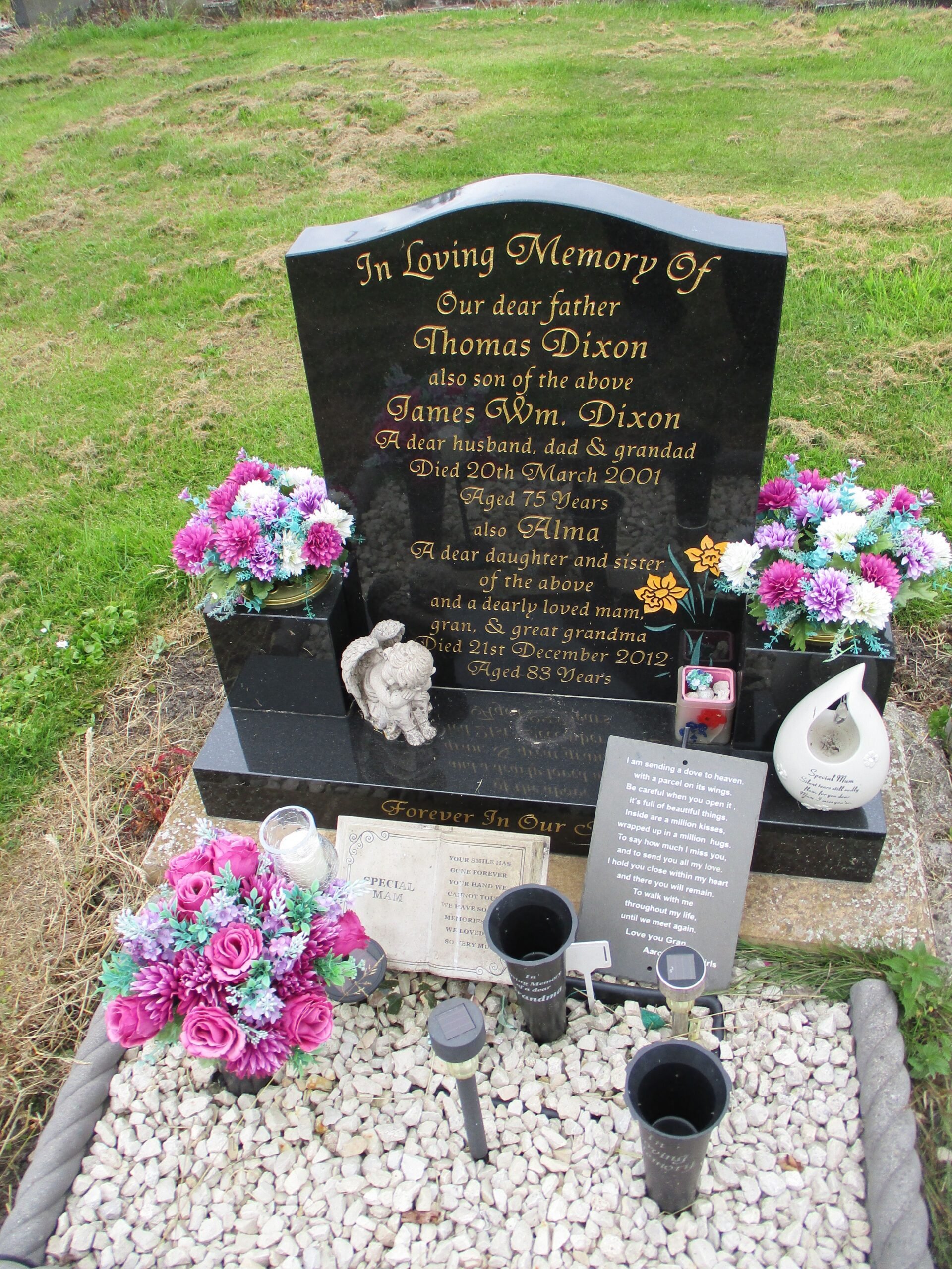 victoriacrossonline.co.uk