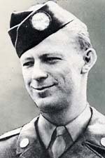 Melvin Earl “Bud” Biddle MOH – victoriacrossonline.co.uk