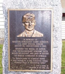 victoriacrossonline.co.uk