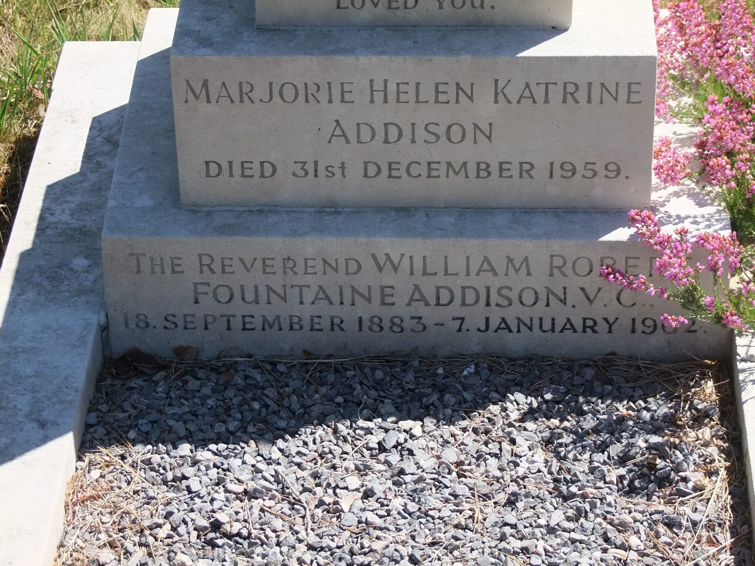 victoriacrossonline.co.uk